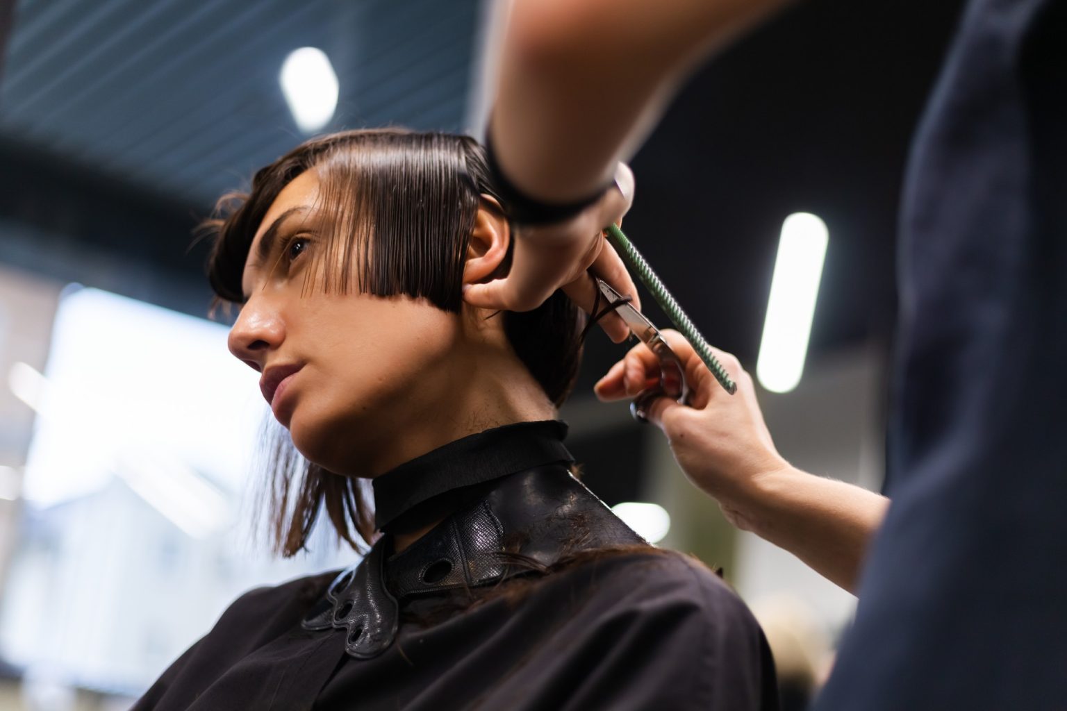 Salon Secrets: How to Choose a Haircut That Flatters You